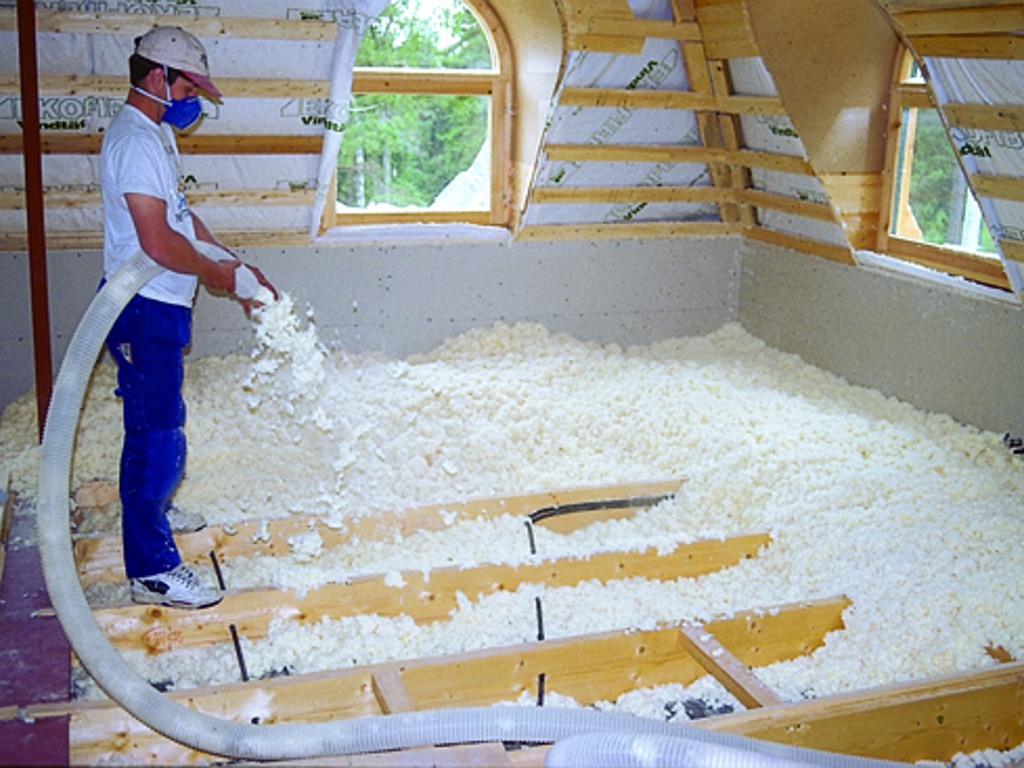 Isolere gamle hus med sunne materialer - Bygg og Bevar